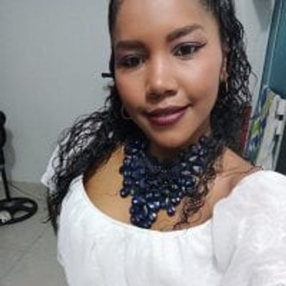 Perla_Guzman Cam Model - Watch Perla_Guzman Live Webcam | MyHotCams