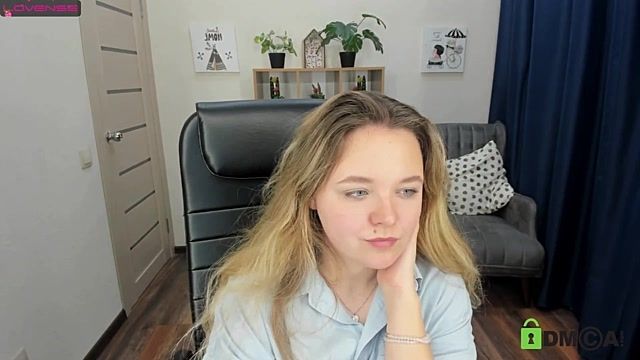 Miya_Williams Cam Model - Watch Miya_Williams Live Webcam | MyHotCams